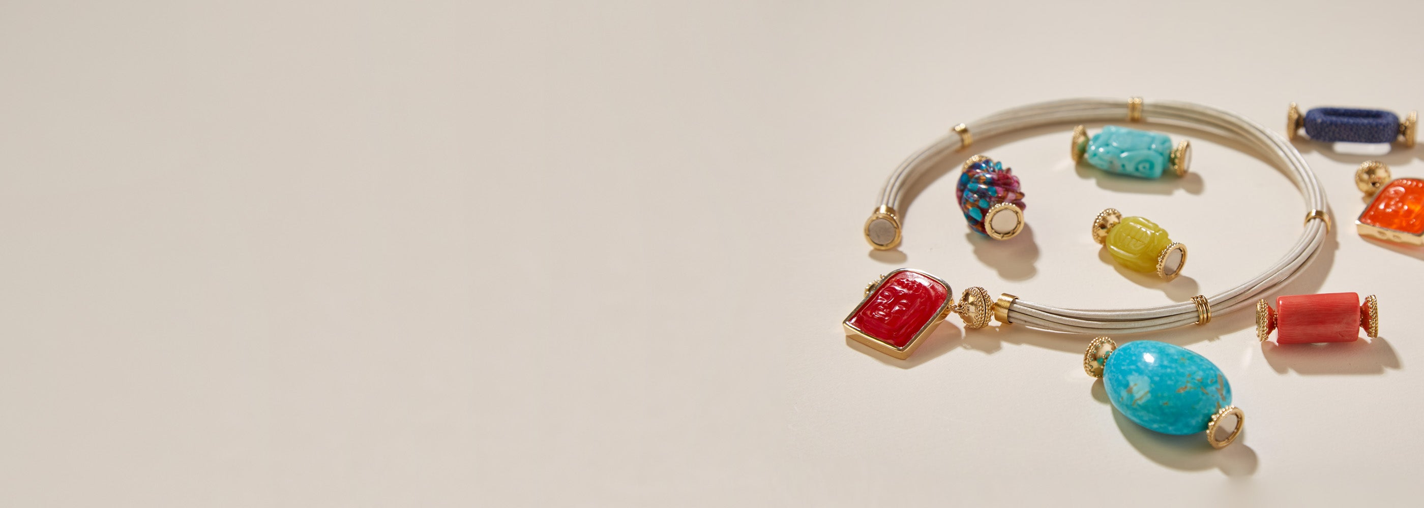 ClaraClasp® Centerpieces – Clara Williams